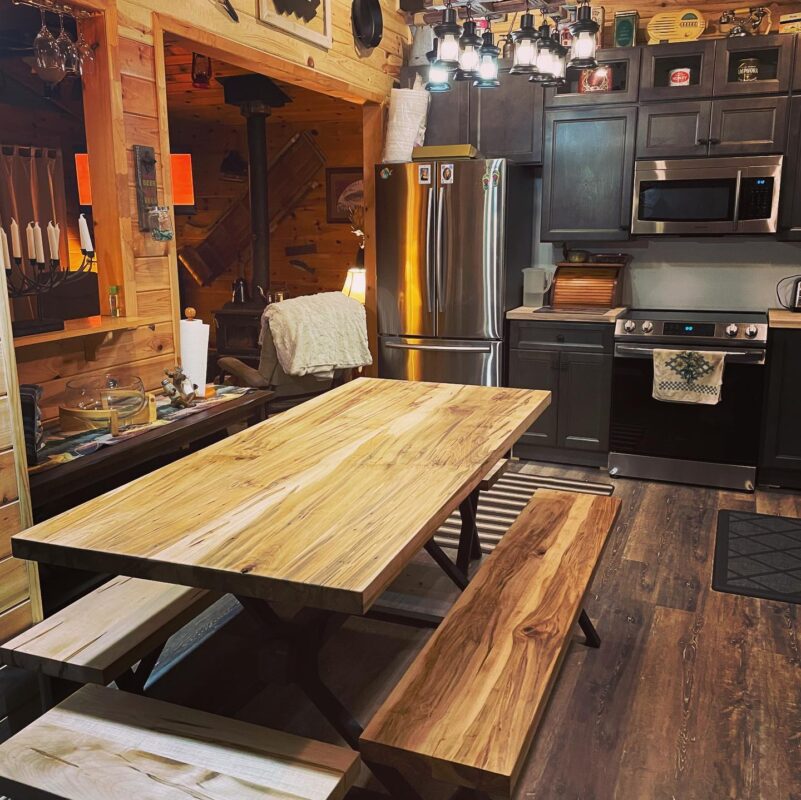 Custom Made Kitchen Tables - Woodify Canada Furniture