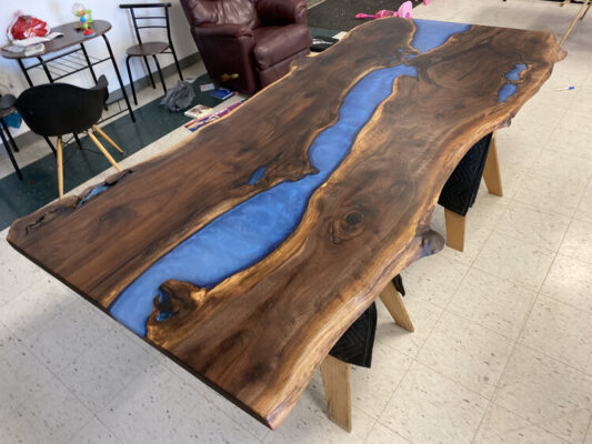 BLACK WALNUT RESINR RIVER TABLE - Woodify Canada
